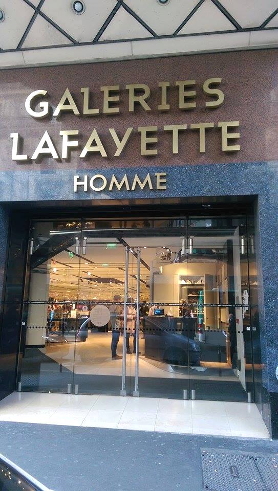 Entrée du Corner GL Paris - Tourisme Culturel